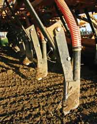 RTK precision helps Kent grower achieve controlled traffic farming ...