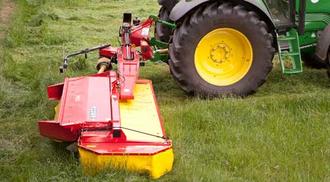 Video: Mower test: Fella SM 310 TL KC - Farmers Weekly