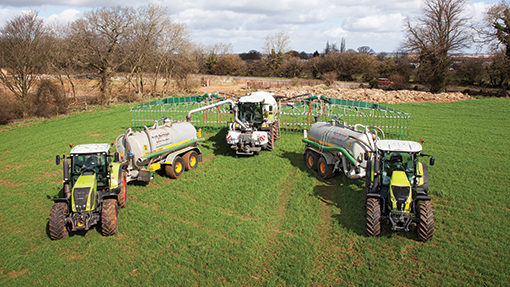 Video: Claas Axion 850 test: Old model v new - Farmers Weekly
