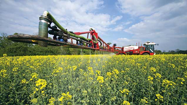 Expert formulas for the perfect fungicide programme - Farmers Weekly