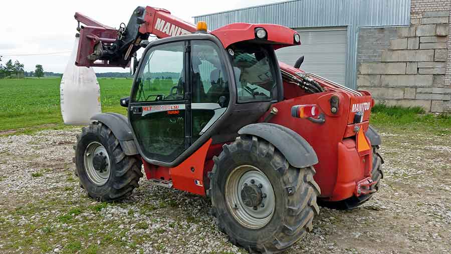 Telehandler tyres get more versatile - Farmers Weekly