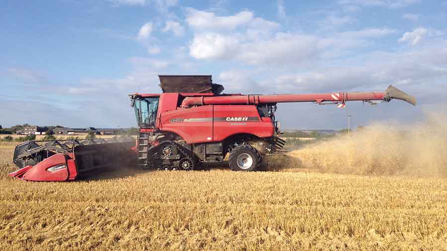 Kent farmer rates his retro-fit Redekop combine chopper - Farmers Weekly