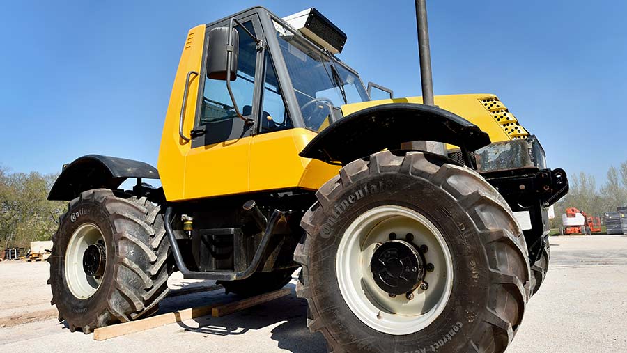 Early Fastrac prototype sells for £15,000 at auction - Farmers Weekly