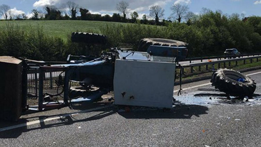 Appeal for witnesses after tractor and van collide - Farmers Weekly