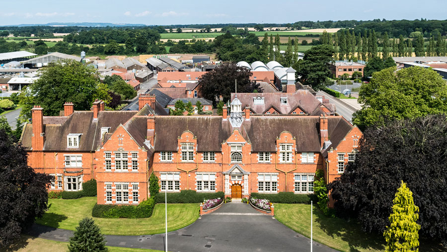 5 ways Harper Adams grows fresh talent for the food sector - Farmers Weekly