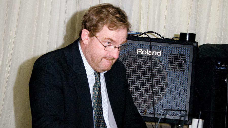 Flindt on Friday: Clearly farming and glasses don't mix - Farmers Weekly