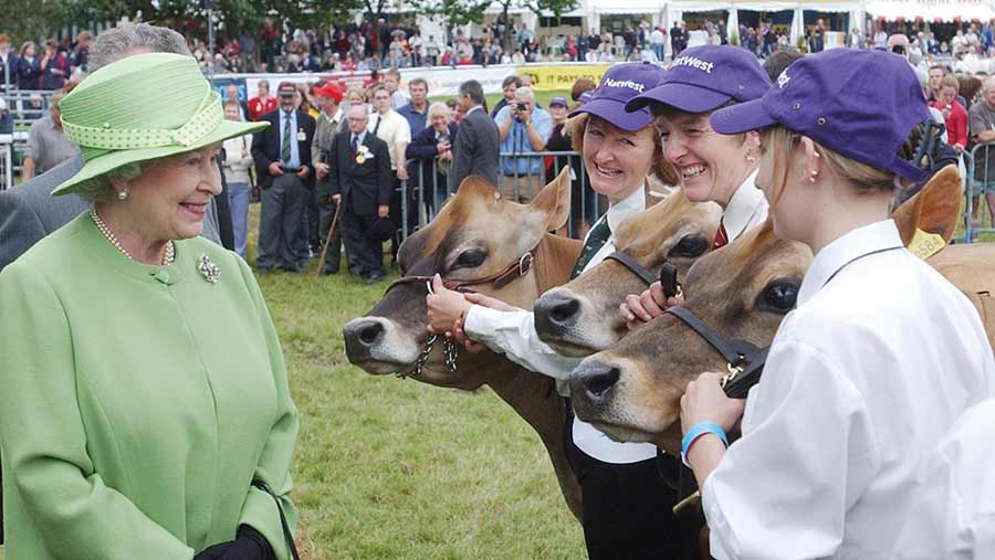 Queen Elizabeth II: Farming memories in pictures - Farmers Weekly