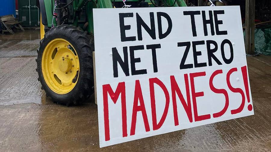 Cornish farmers stage tractor solidarity rally in Truro - Farmers Weekly