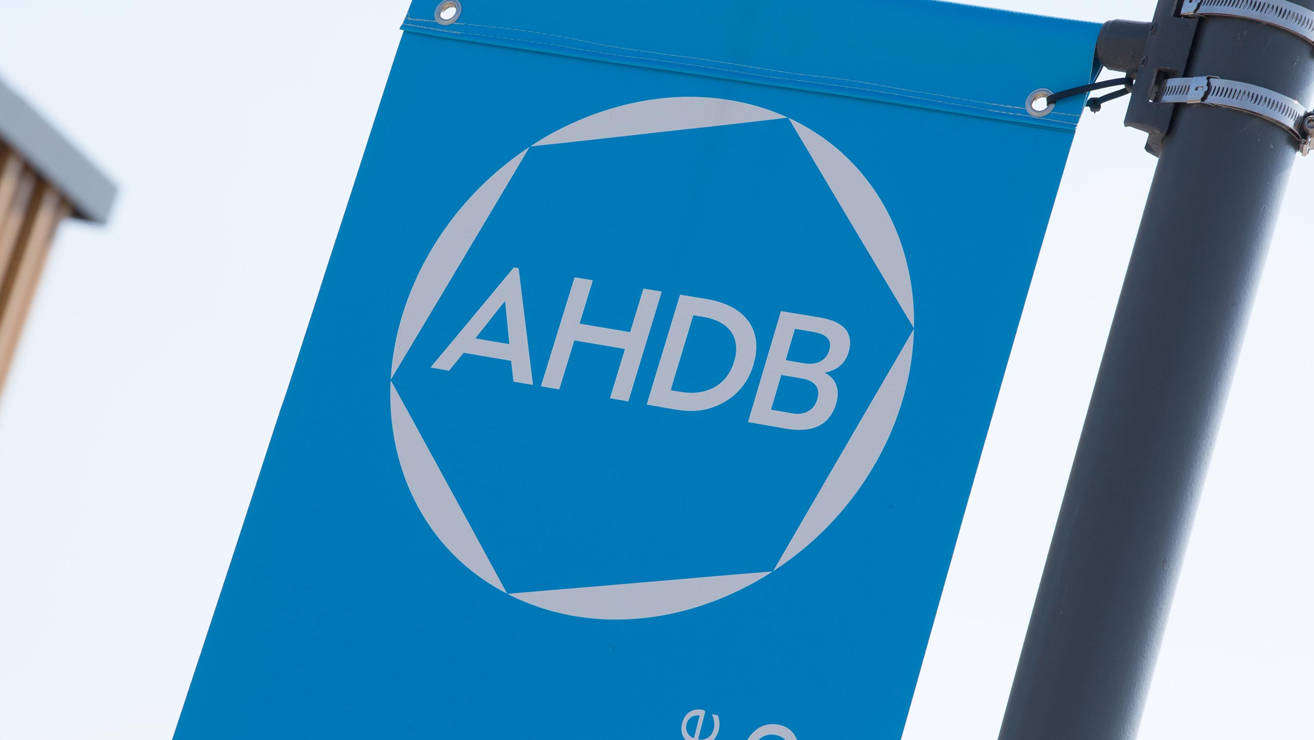 Logotipo De Ahdb UK Farming Unions And AHDB Call For Red Tractor To