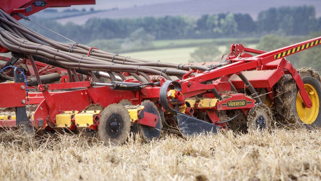 Cefetra pays first farmers in nature-friendly farming pilot - Farmers ...