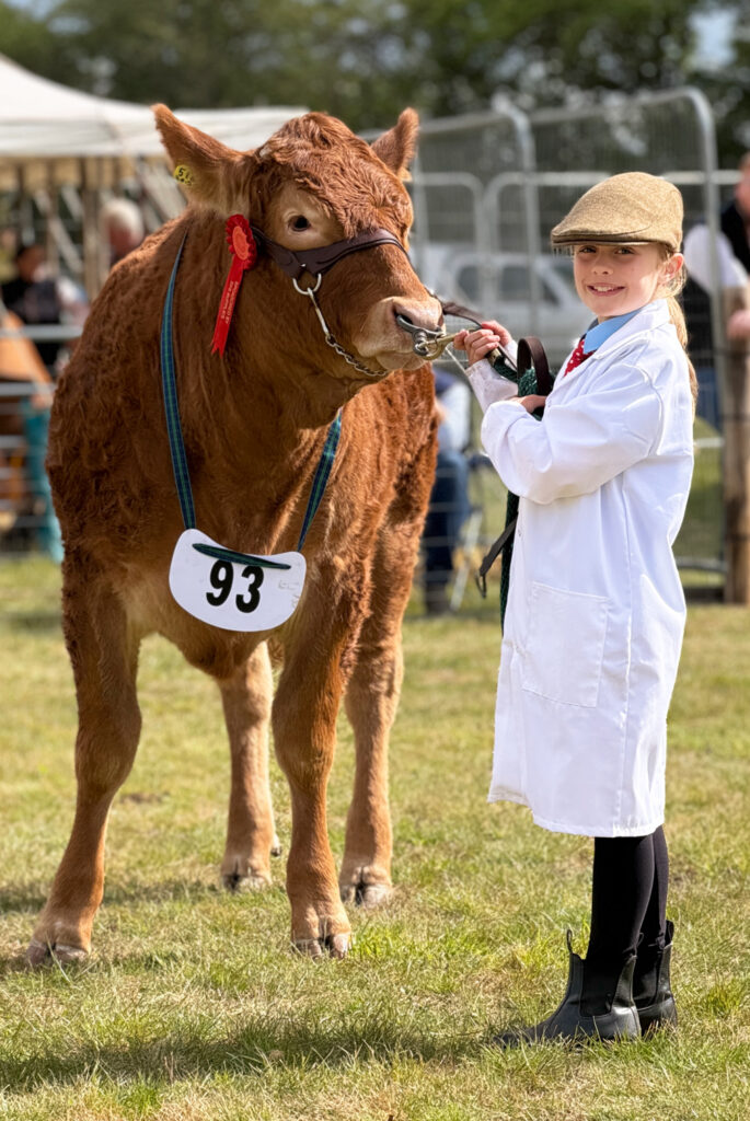 Photo of the Week: Dolly and Annie make winning team - Farmers Weekly