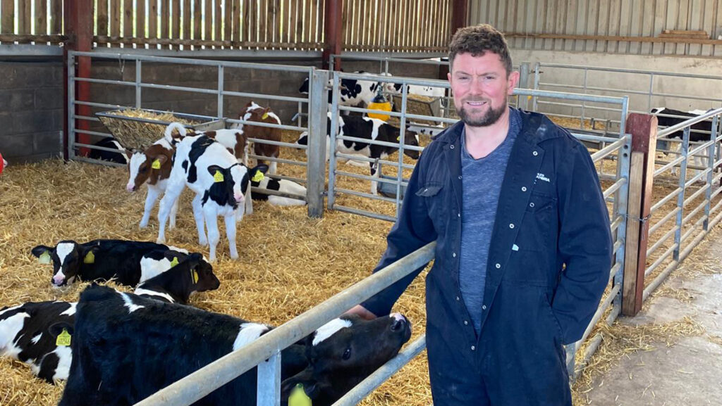 How bulk milk sampling tech helped slash mastitis cases - Farmers Weekly