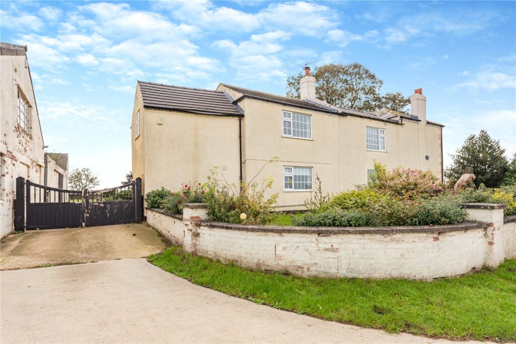 Asperton Farmhouse, Wigtoft, Boston, Lincolnshire, PE20 2PJ - Property