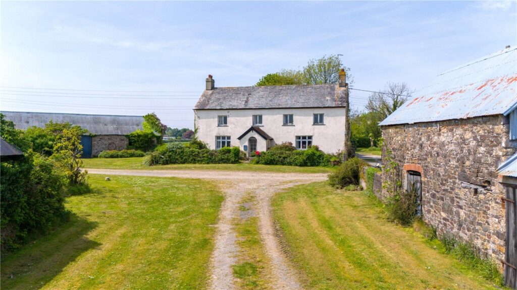 Okehampton, Devon, EX20 1RW - Property