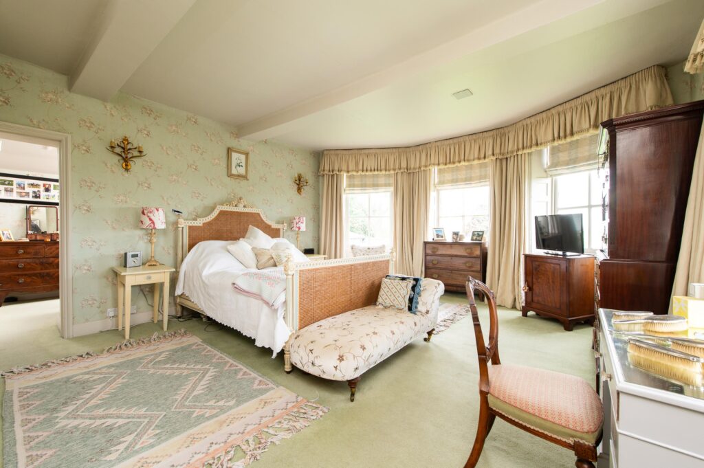 Cropredy Lawn, Cropredy, Banbury, Oxfordshire, OX17 - Property