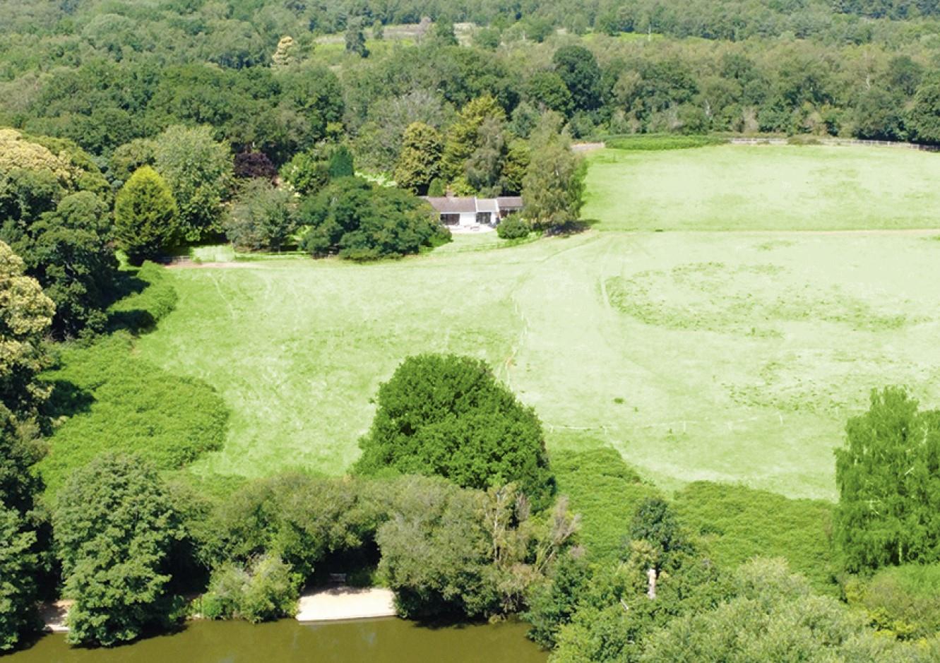 Whitmoor Common, Worplesdon, Guildford, Surrey, GU3 3EL - Property