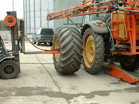 David Welsh’s wheel mover - Farmers Weekly