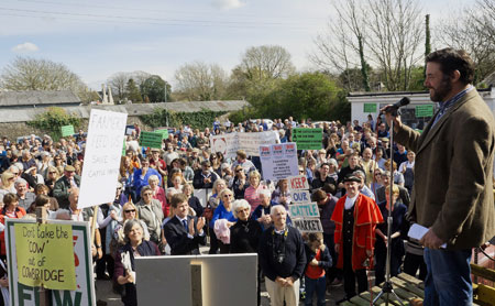 In pictures: farmers protest at cattle market - Farmers Weekly